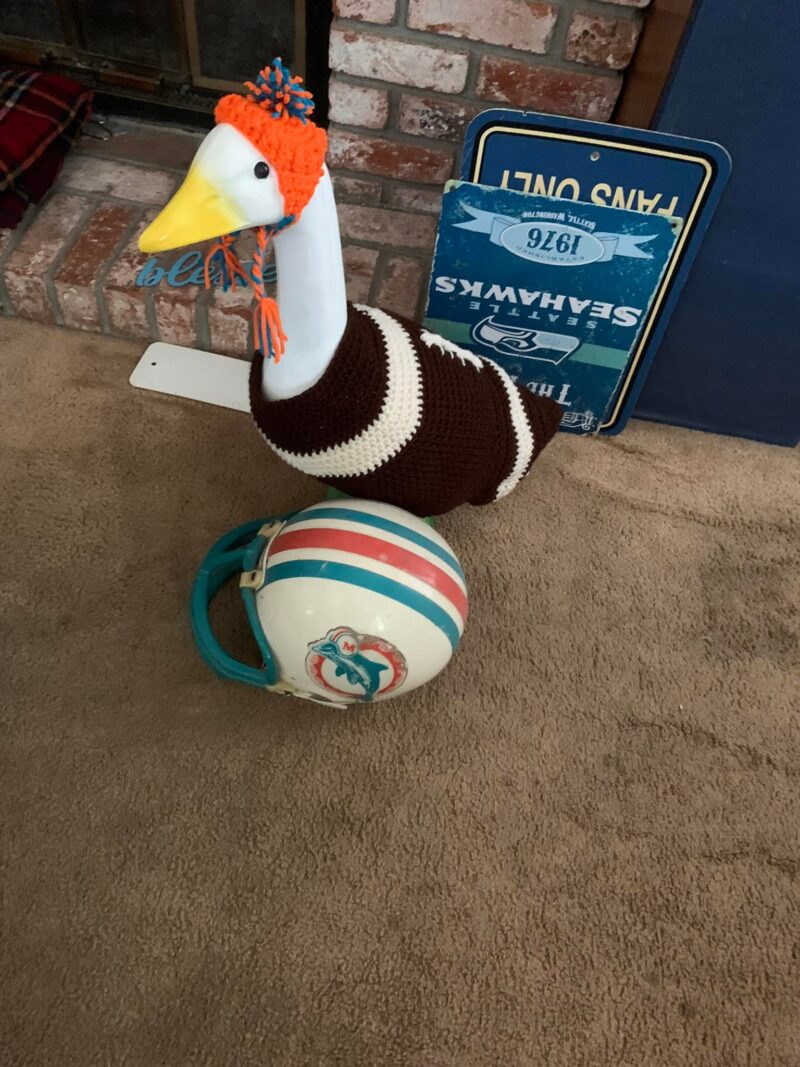 Free Pattern: Football Fan Goose - Snappy Tots